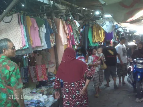 PASAR SEPI PEMBELI, Dinas Pasar Tak Tarik Retribusi - Espos.id