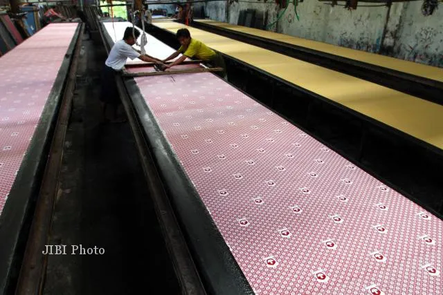 Pemkab Siapkan Rp7 Miliar untuk Seragam Batik Sekolah - Espos.id ... Pemkab Siapkan Rp7 Miliar untuk Seragam Batik Sekolah - Espos.id ...