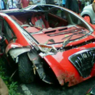 Pencipta "Ferrari Listrik": Struktur Tucuxi yang Kuat Minimalisasi ...