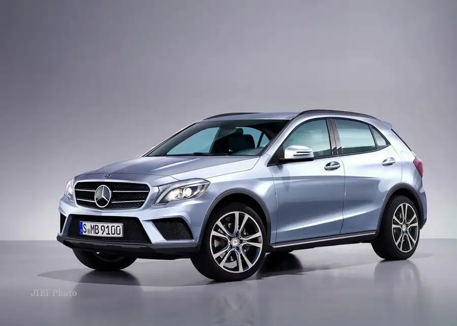 MOBIL MEWAH : Mercedes GLA Class, SUV Terkecil Tapi Luas - Espos.id