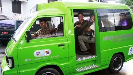 FOTO ANGKOT BOGOR : Wow, Ada Angkot Bertenaga Listrik di Bogor! - Espos.id