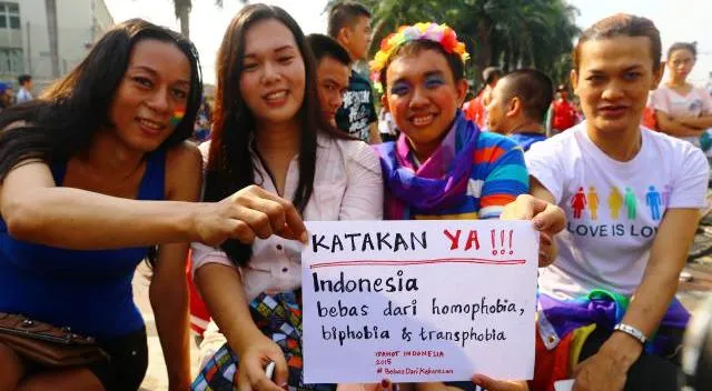 FENOMENA LGBT : Organisasi Wanita Islam Imbau Sekolah dan Pesantren ...