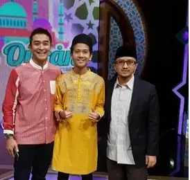 KABAR ARTIS : Shooting Azan dan Mengaji, Iqbaal CJR Bikin Merinding Comate - Espos.id
