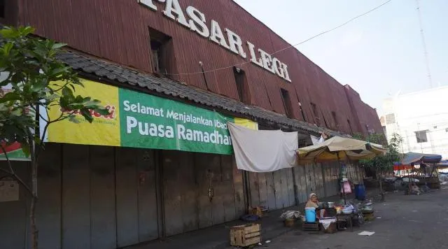Pasar Legi Direvitalisasi, Pemkot Solo Kebingungan Cari Lahan Kios Darurat - Espos.id