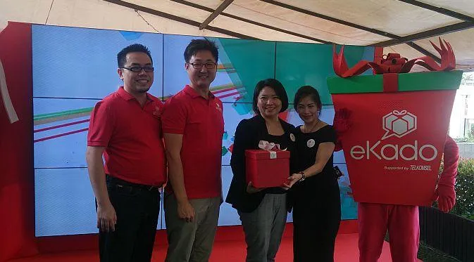 OPERATOR SELULER : eKado Telkomsel Targetkan 35 Juta Pelanggan - Espos.id
