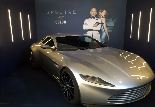 MOBIL JAMES BOND: Dilelang, Aston Martin DB10 Laku Rp47 Miliar - Espos.id