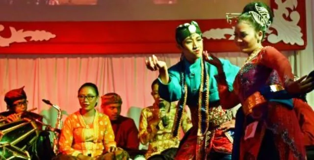 Foto Festival Tari Gambang Semarang Meriah - Espos.id