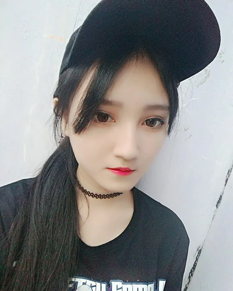 IGO Cantik Berwajah Barbie Ini Namanya Billa, Mahasiswi Asal Cikarang ...