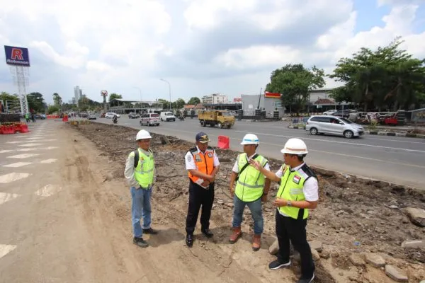 Alat Berat Mulai Didatangkan ke Lokasi Proyek Flyover Purwosari Solo ... Alat Berat Mulai Didatangkan ke Lokasi Proyek Flyover Purwosari Solo ...