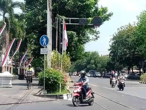 Bus BST Solo Jalur Contra Flow Uji Coba Mulai Kamis Ini - Espos.id