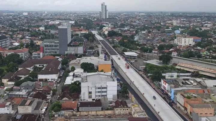Uji Coba Lalu Lintas, Begini Penampakan Flyover Purwosari Solo - Espos.id