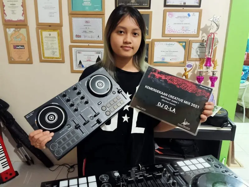 Ini Dia, DJ Qilla, Siswi SMP yang Berprestasi Sebagai Disc Jockey dan ...