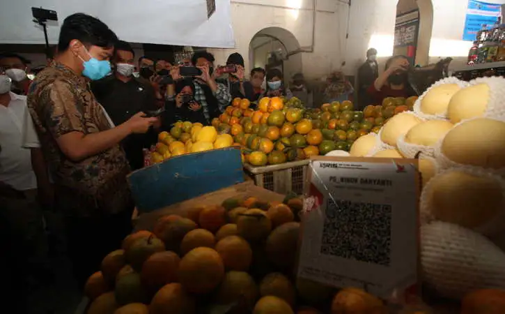 Maju-Mundur Pedagang Hadapi Digitalisasi Pasar Tradisional - Espos.id