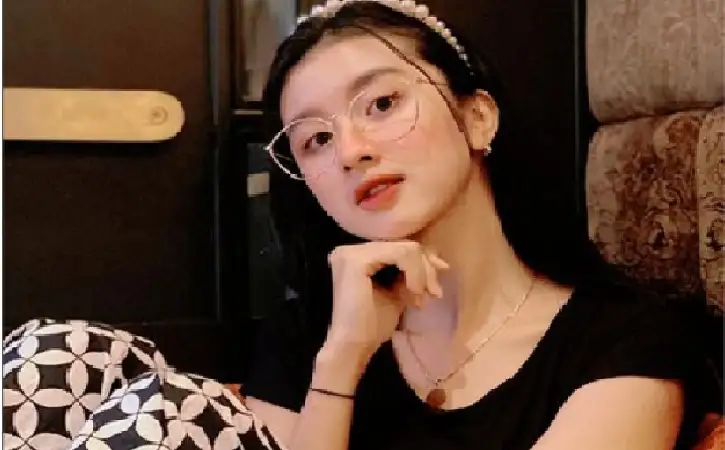 Profil Ika Purpitasari, Cewek Wonogiri Bintang Sinetron SCTV - Espos.id