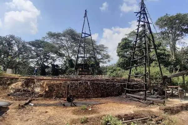 Wisata Alam Blora: Edukasi Geologi Lewat Sumur Minyak Warisan Belanda ...