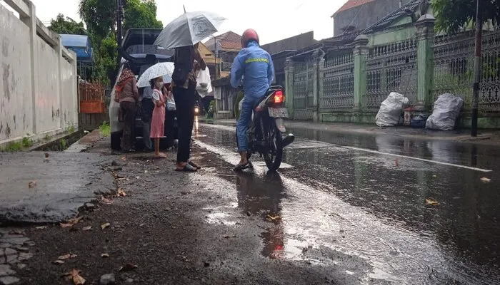 Kali Pertama, Komite SDN Sumber 6 Solo Adakan Pembagian Takjil - Espos ... Kali Pertama, Komite SDN Sumber 6 Solo Adakan Pembagian Takjil - Espos ...