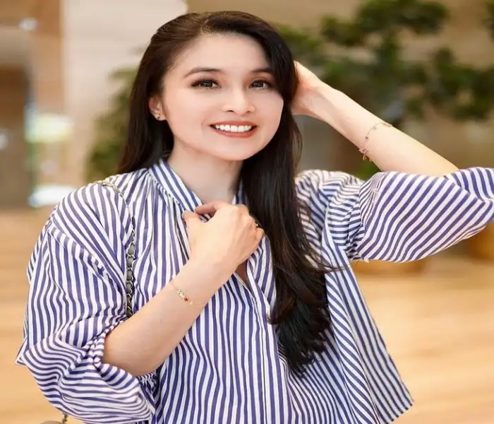 Kehidupan Sandra Dewi Bikin Iri Warganet, Ini Penyebabnya - Espos.id