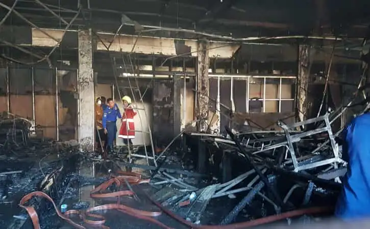 Kebakaran Ruangan di Gedung FKIP UNS Solo Diduga Korsleting - Espos.id