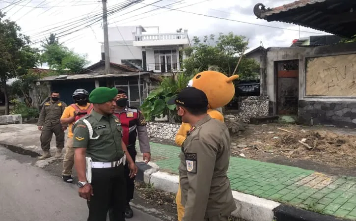 Razia PGOT dan Pasangan Kumpul Kebo di Klaten Diwarnai Aksi Kejar ... Razia PGOT dan Pasangan Kumpul Kebo di Klaten Diwarnai Aksi Kejar ...