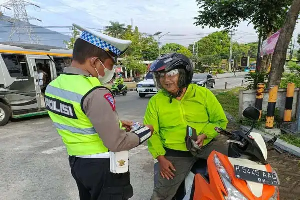 Operasi Zebra Candi di Kabupaten Semarang: Baru 5 Hari, 756 Pelanggar Terjaring - Espos.id
