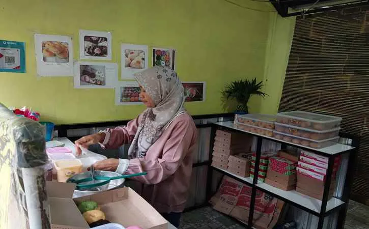 Mantap! Modal Rp50.000, Pengusaha Donat Sukoharjo Beromzet Rp7 Juta Per ...