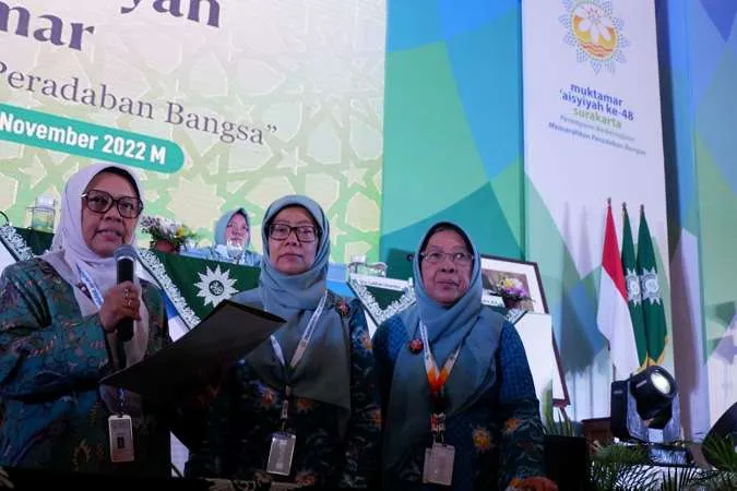 Salmah Orbayinah Berkaca-Kaca saat Pidato Pertama sebagai Ketum PP ... Salmah Orbayinah Berkaca-Kaca saat Pidato Pertama sebagai Ketum PP ...