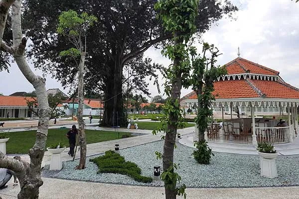 Potret Cantiknya Taman Pracima Pura Mangkunegaran jadi Wisata Baru di Solo - Espos.id