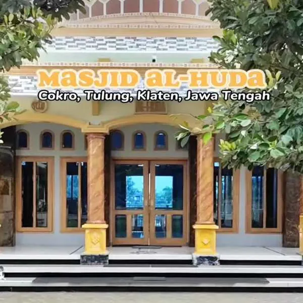 Pukau Warganet, Masjid Cantik di Tulung Klaten Ini Dilengkapi Kolam Renang - Espos.id
