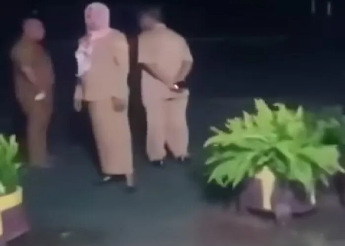 Viral! Gubernur NTT Minta Murid SMA Masuk Jam 05.00 Wita Pagi - Espos ... Viral! Gubernur NTT Minta Murid SMA Masuk Jam 05.00 Wita Pagi - Espos ...