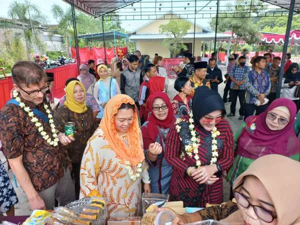 Digadang-gadang Jadi Cawapres Pilpres 2024, Yenny Wahid Tak Mau ... Digadang-gadang Jadi Cawapres Pilpres 2024, Yenny Wahid Tak Mau ...
