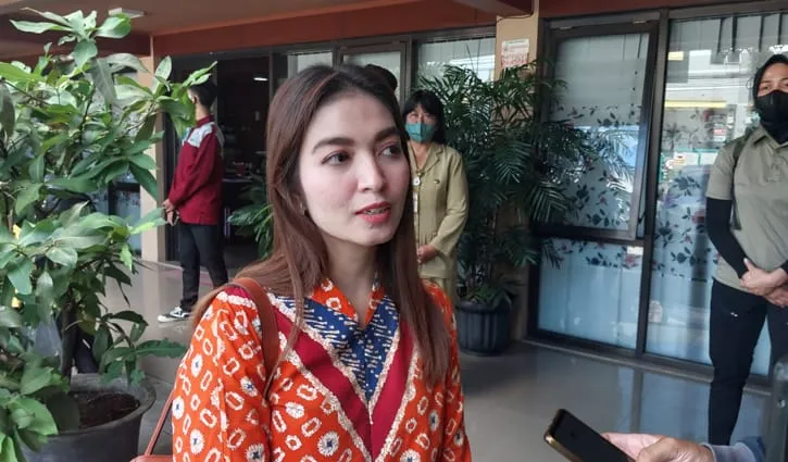 Profil Selvi Ananda, dari Putri Solo 2009 Kini Pimpin TP PKK Solo - Espos.id