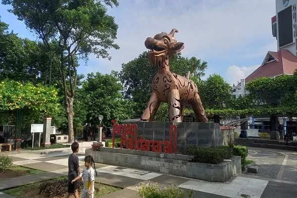 Sejarah dan Makna Warak Ngendok, Binatang Mitologi yang Jadi Ikon Kota Semarang - Espos.id
