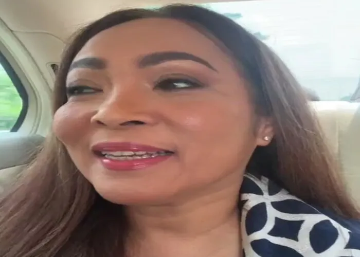 Rieka Roslan Larang The Groove Menyanyikan Lagu Ciptaannya - Espos.id