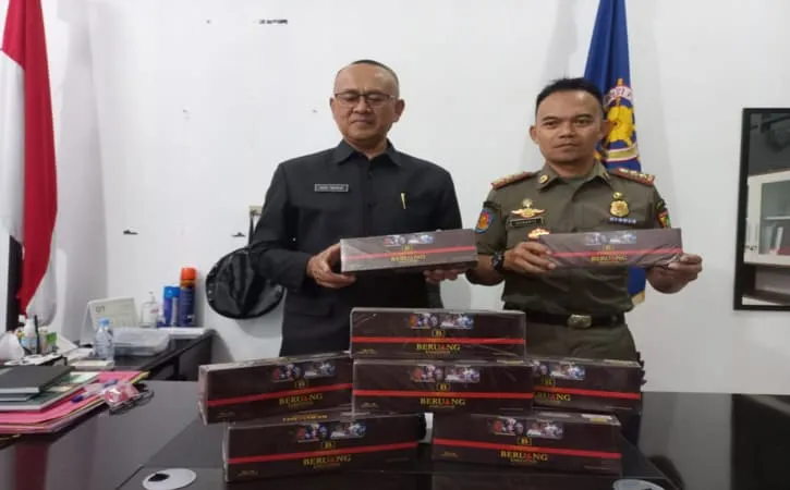 Satpol PP Sukoharjo Sita Ribuan Batang Rokok Tanpa Cukai di Nguter ... Satpol PP Sukoharjo Sita Ribuan Batang Rokok Tanpa Cukai di Nguter ...