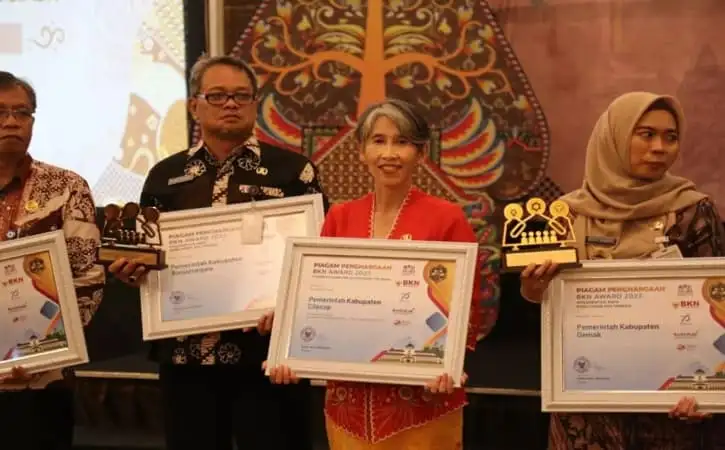 Selamat! Kabupaten Cilacap Raih BKN Award 2023 - Espos.id