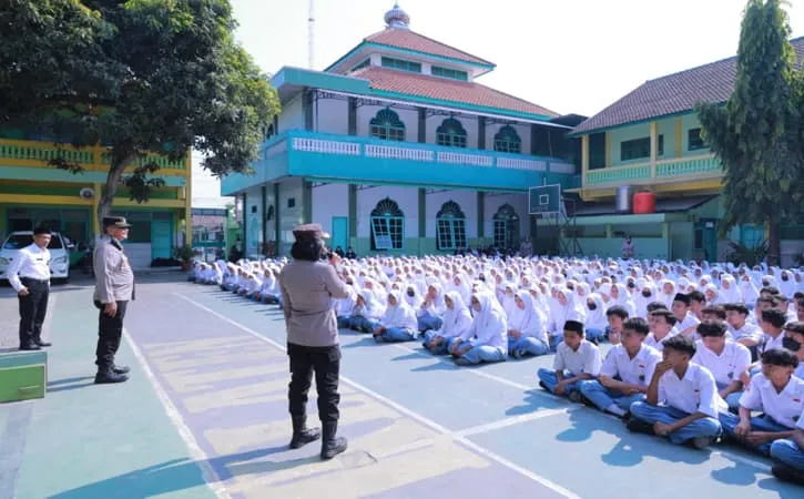 Cegah Kenakalan Remaja, Polres Klaten Gencarkan Penyuluhan ke Sekolah ... Cegah Kenakalan Remaja, Polres Klaten Gencarkan Penyuluhan ke Sekolah ...