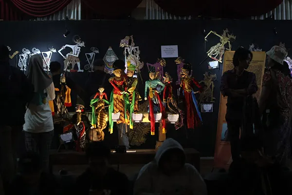 Peringatan Hari Wayang Dunia IX, Beragam Jenis Wayang Dipamerkan di ISI Solo - Espos.id | Espos ...