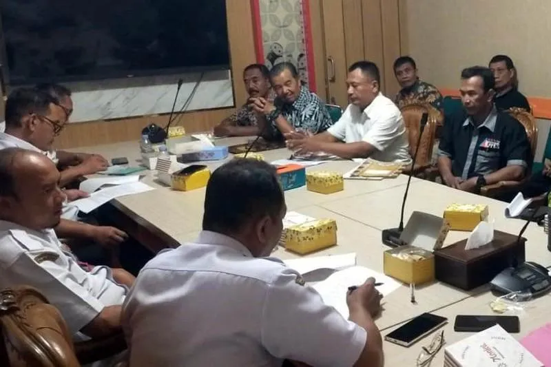 Pemkab Sragen Gedok Perda Baru Soal Retribusi, Para Pedagang Merasa Kecolongan - Espos.id