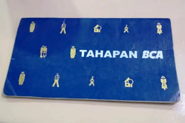 Nasabah Perlu Tahu, Berikut Beda BCA Xpresi dan Tahapan - Espos.id