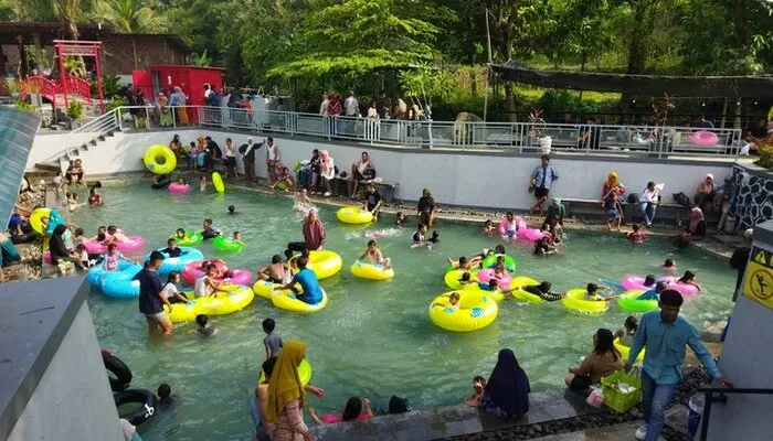 Sendang Kun Gerit dan Sangiran di Sragen Diserbu Wisatawan saat Libur Lebaran - Espos.id