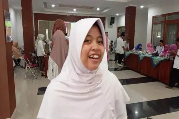 Ini Dia Calon Haji Termuda dari Semarang, Sudah Daftar sejak TK - Espos.id