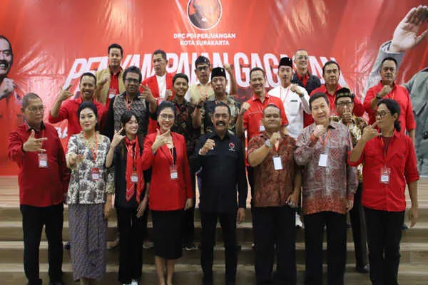 Hasil Survei Internal Sudah Dibagikan ke Cawali dan Cawawali PDIP Solo ... Hasil Survei Internal Sudah Dibagikan ke Cawali dan Cawawali PDIP Solo ...