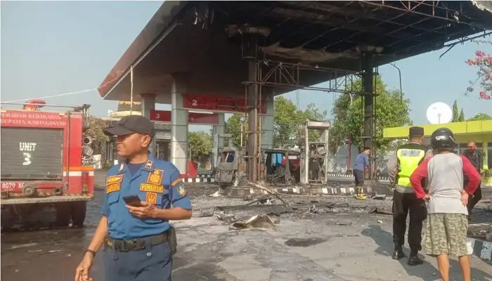 Kerugian Kebakaran SPBU Colomadu Karanganyar Ditaksir Capai Ratusan Juta Rupiah - Espos.id