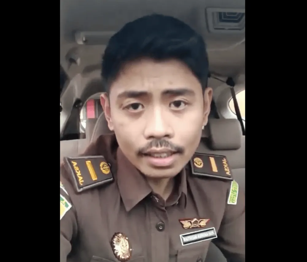 Viral Jaksa Jovi Andrea Bachtiar Dipidana karena Kritik, Ini Penjelasan Kejagung - Espos.id ...