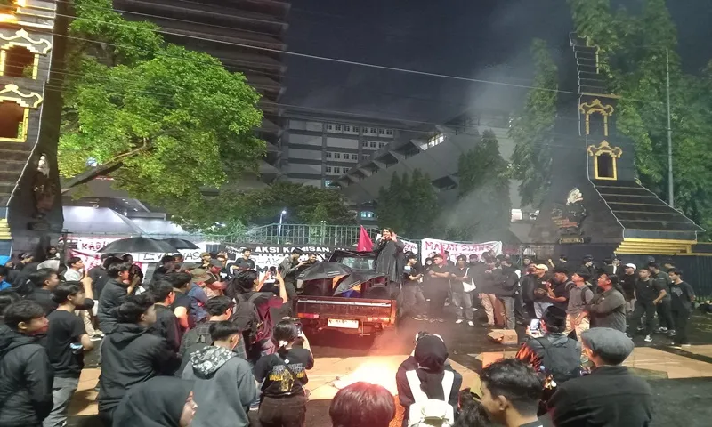 Aksi Kamisan di Semarang Soroti 100 Hari Prabowo-Gibran - Espos.id