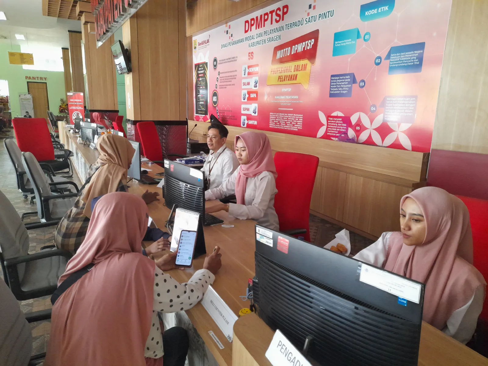 MPP Sragen Kebanjiran Para Pelaku UMKM Cari NIB Untuk Beli Elpiji 3 Kg ...