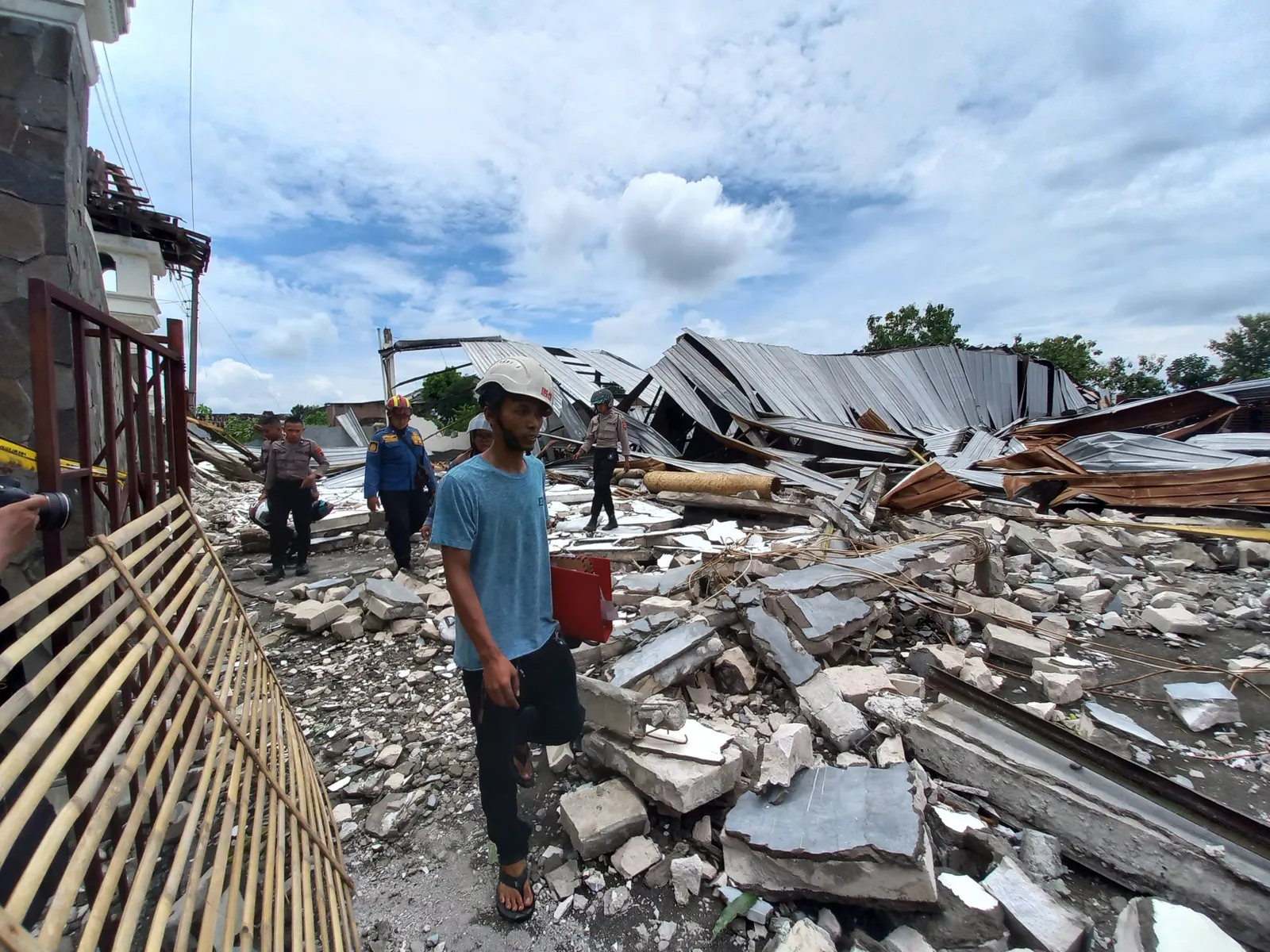 Cek Penanganan Bencana di Ceper, Plh Bupati Klaten: Kami Upayakan Hari Ini Kelar - Espos.id