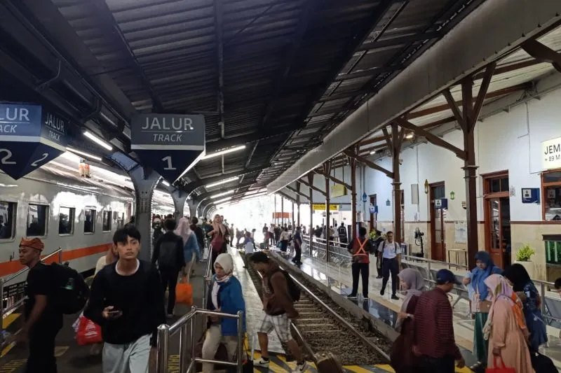 KAI: Kebijakan WFA Perlancar Arus Mudik dan Balik Lebaran 2025 - Espos.id