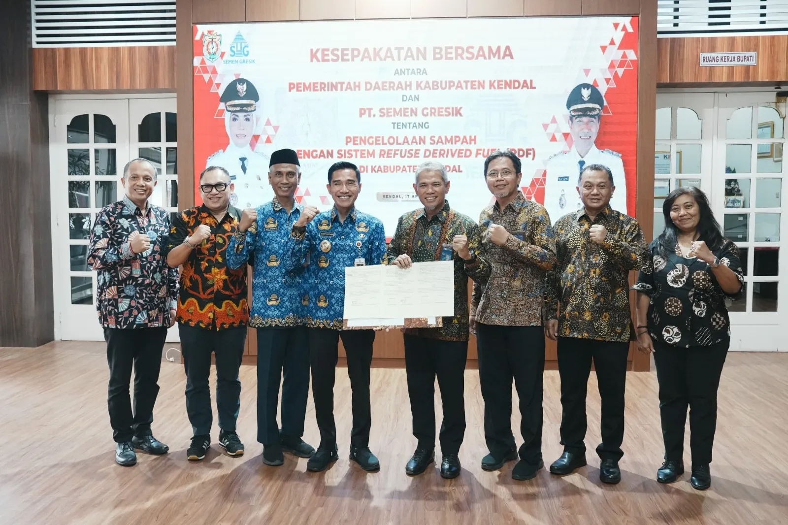 Semen Gresik & Pemkab Kendal Teken MoU Pengelolaan Sampah Melalui Teknologi RDF - Espos.id