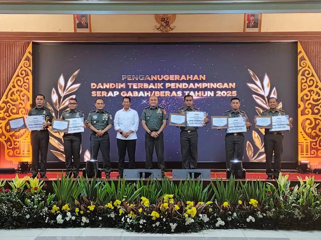 Lampaui Target Serapan Gabah, Dandim Sukoharjo Raih Penghargaan dari Perum Bulog - Espos.id